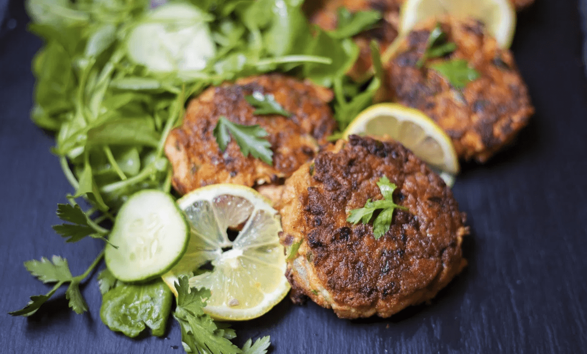 12 Mouthwatering Whole 30 Salmon Dinner Recipes | The Organic Kitchen ...